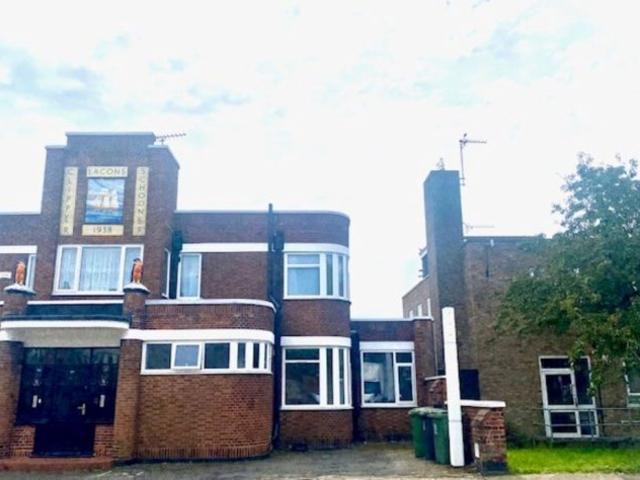 1 Bedroom Property