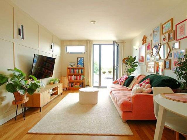 1 Bedroom Property