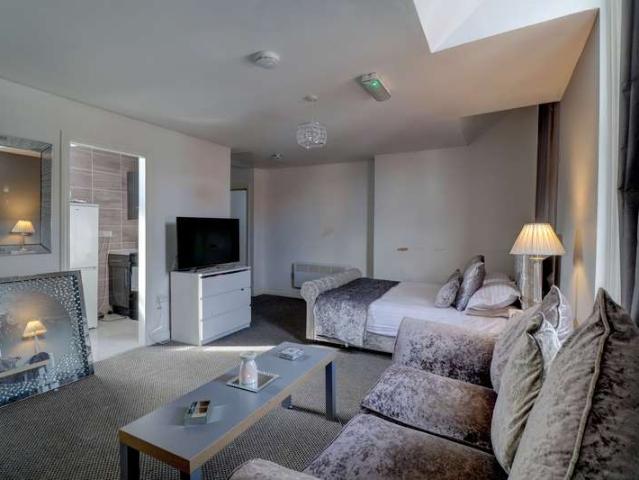 1 Bedroom Property