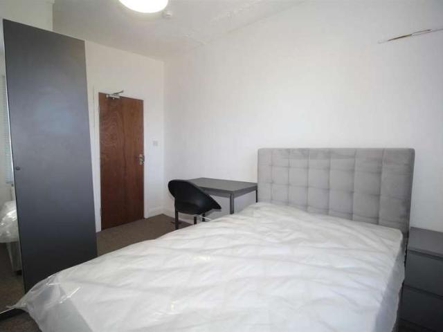 1 Bedroom Property