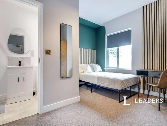 1 Bedroom Property