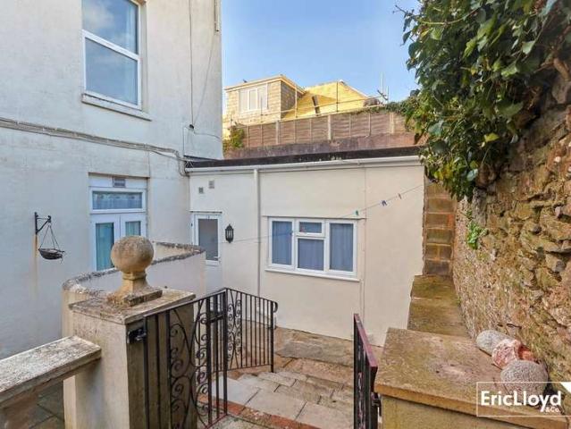 1 Bedroom Property