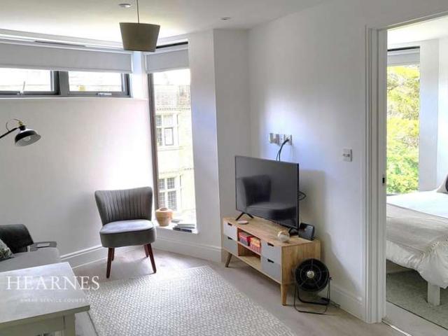 1 Bedroom Property