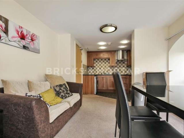 1 Bedroom Flat