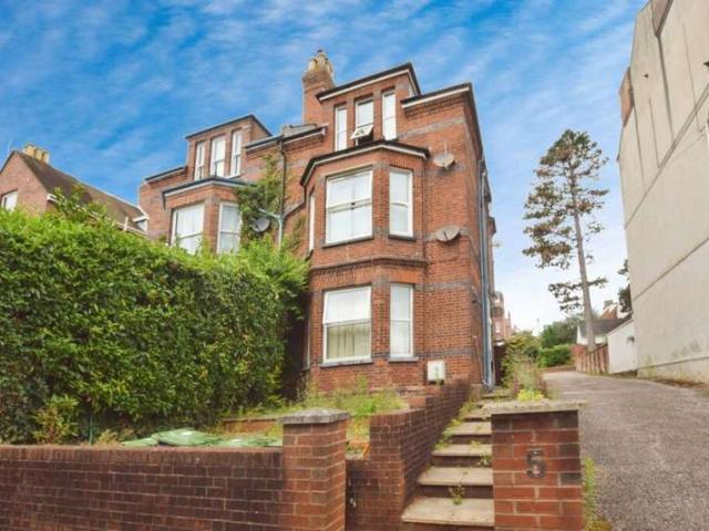 1 Bedroom Flat