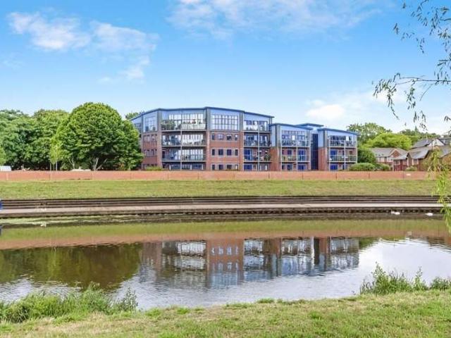 1 Bedroom Apartment Flat