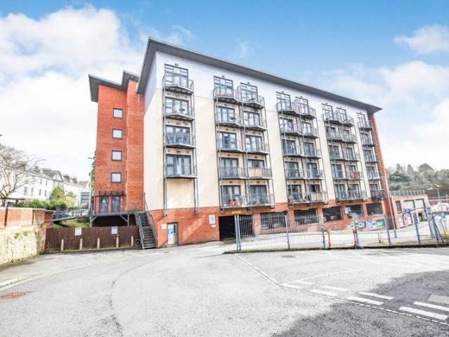 1 Bedroom Studio Flat