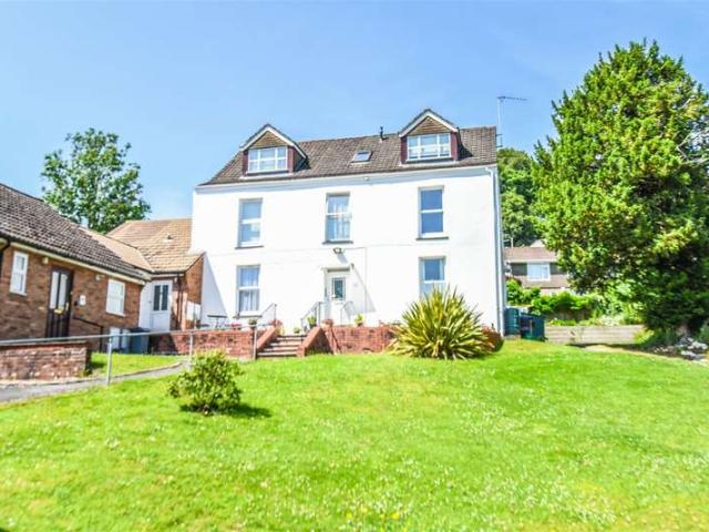 1 Bedroom Property