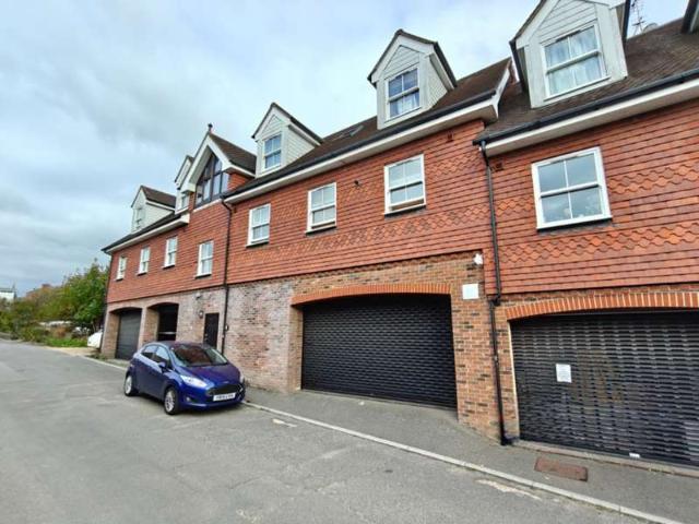 1 Bedroom Property