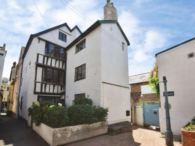 1 Bedroom Property