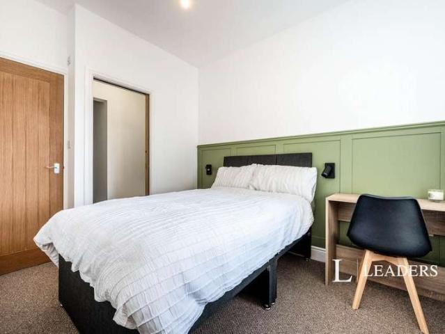 1 Bedroom Property