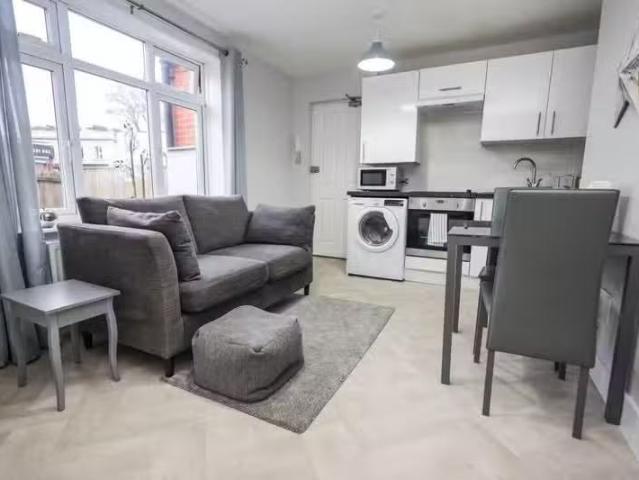 1 bedroom property for rent in 359A Charminster Road, Bournemo.