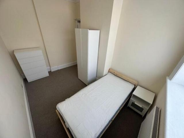 1 bedroom property for rent in 441 High Street, Cheltenham, GL50