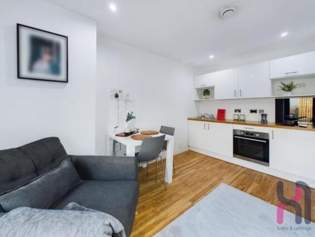 1 bedroom property for rent in 9 Michigan Avenue, Salford, M50