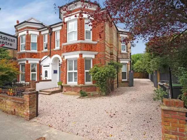 1 bedroom property for rent in Charminster Road, Bournemouth.
