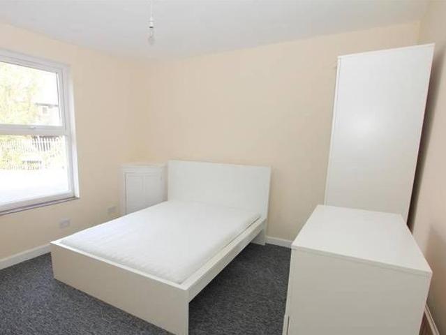 1 bedroom property for rent in Adelaide Street Luton LU1