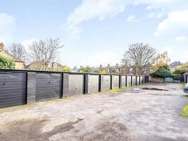 1 bedroom property for rent in Alexandra Road Windsor Berkshire SL4