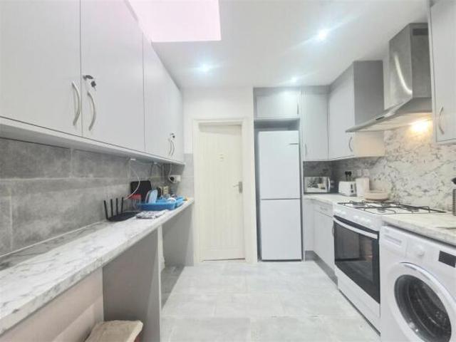 1 bedroom property for rent in Barn Hill, Wembley Park, HA9