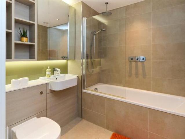 1 bedroom property for rent in Glasshouse Gardens, London, E20