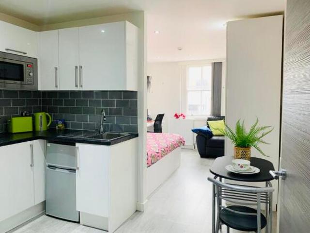 1 bedroom property for rent in Demontfort Street, Leicester, LE1