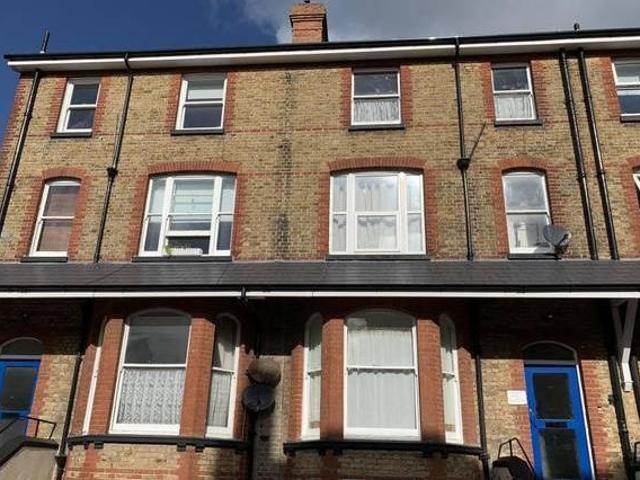 1 bedroom property for rent in Fodbury Court CT8