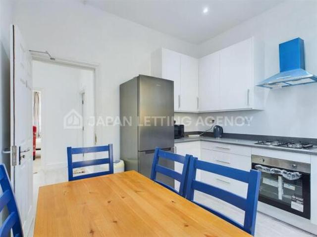 1 bedroom property for rent in Fielding Terrace, Uxbridge Road, Ealing Common, London, W5