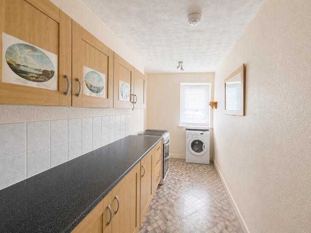 1 bedroom property for rent in Flat 5 8 Holyrood Place, PL1