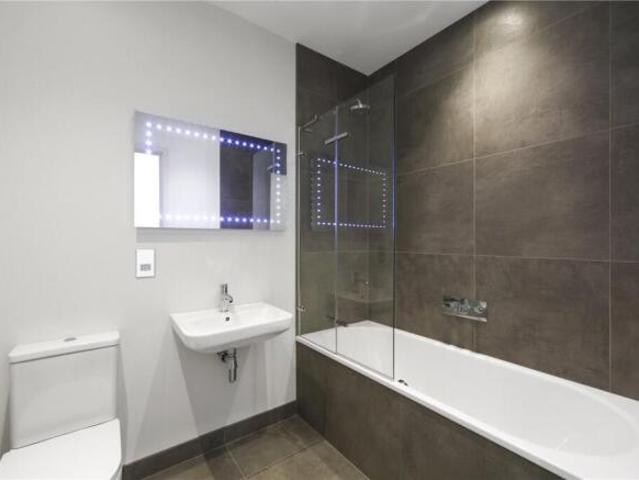 1 bedroom property for rent in Ledbury Road, London, W11
