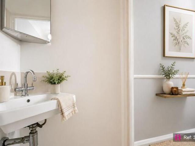 1 bedroom property for rent in Sandycombe Road, Kew, TW9