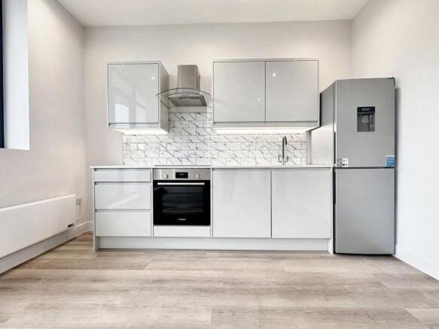 1 bedroom property for rent in Streamside House, Cowley Business Park, UB8