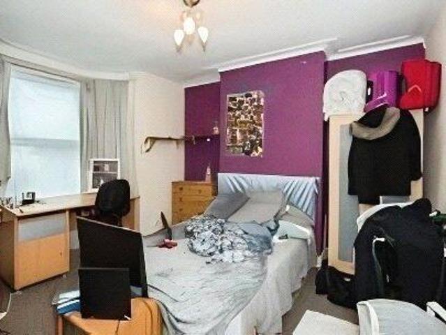 1 bedroom property for rent in Portswood Road, Southampton, Hampshire, SO17