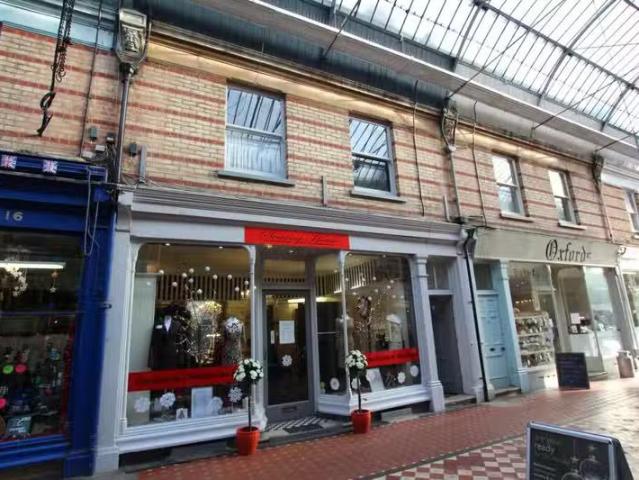 1 bedroom property for rent in Westbourne Arcade, Bournemouth.