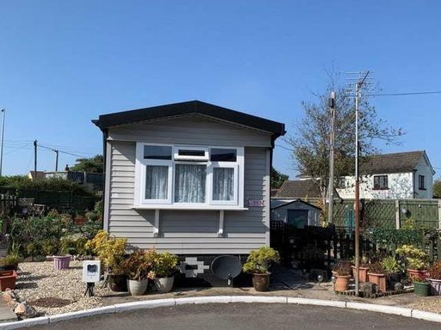 1 bedroom property for sale in Hillview Park Homes Felton BS40