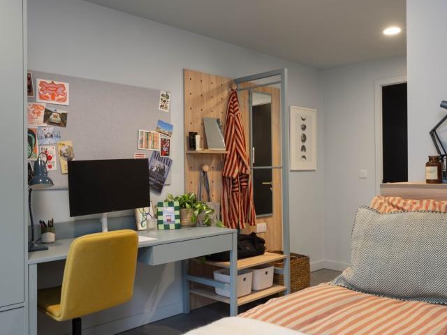 1 bedroom property in Central Road, Leeds, LS1 £767 pcm | Chestertons