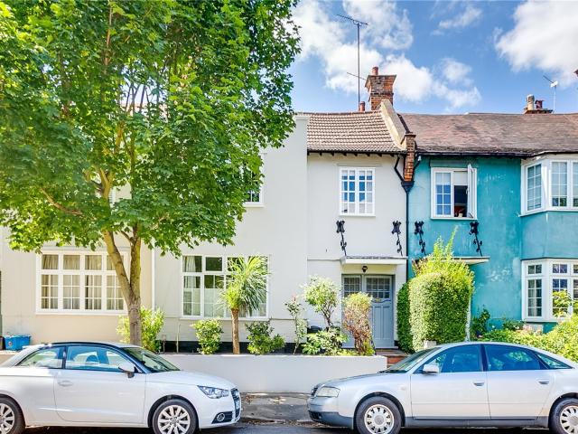 1 bedroom property in Clavering Avenue, Barnes, London, SW13 £2,200 pcm | Chestertons