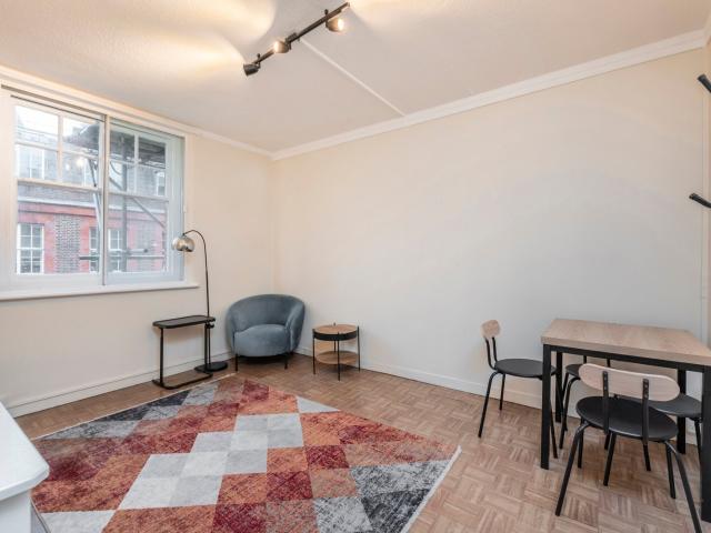 1 bedroom property in Aldwych Buildings, Parker Mews, London, WC2B £2,383 pcm | Chestertons