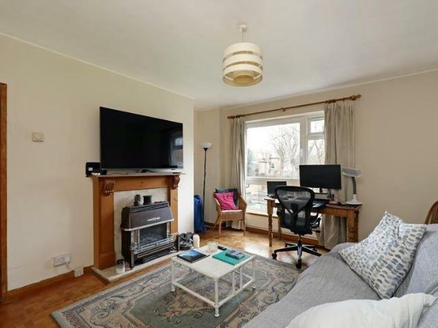1 bedroom property in Atney Road, Putney, London, SW15 £1,600 pcm | Chestertons