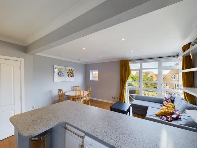 1 bedroom property in Grantham Court, Eleanor Close, London, SE16 £2,000 pcm | Chestertons