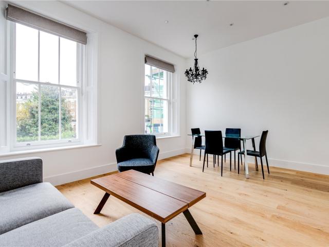 1 bedroom property in Dove Mews, South Kensington, London, SW5 £2,500 pcm | Chestertons