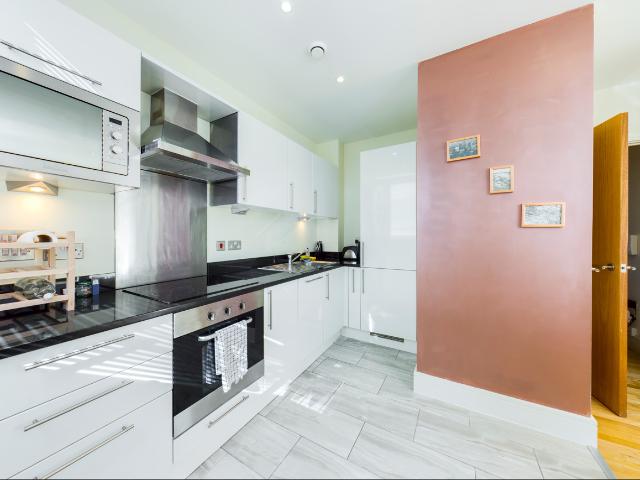 1 bedroom property in Denison House, 20 Lanterns Way, London, E14 £1,850 pcm | Chestertons