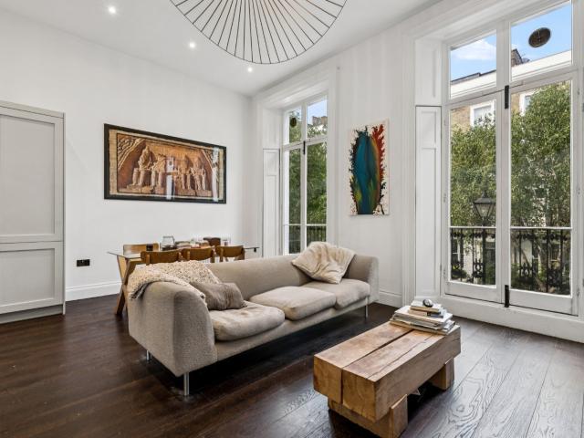 1 bedroom property in Durham Terrace, London, W2 £3,750 pcm | Chestertons
