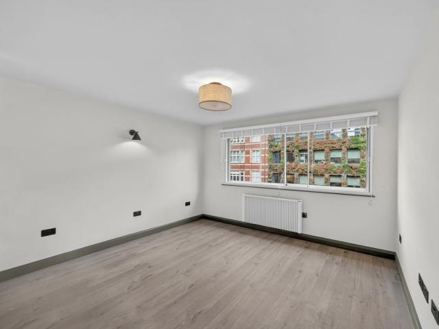 1 bedroom property in Hamilton House, 81 Southampton Row, London, WC1B £2,491 pcm | Chestertons