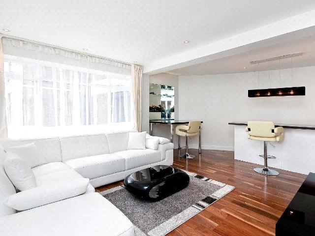 1 bedroom property in Hereford House, Ovington Gardens, Knightsbridge, London, SW3 £2,816 pcm | Chestertons
