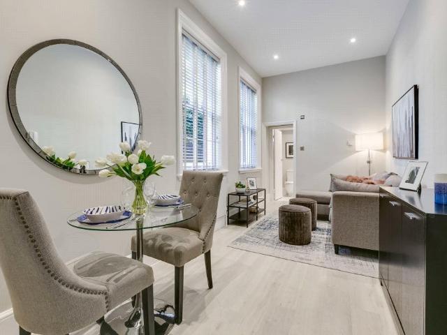 1 bedroom property in Langland Gardens, Hampstead, London, NW3 £2,415 pcm | Chestertons