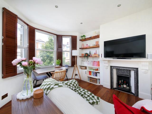 1 bedroom property in Shelgate Road, London, SW11 £2,250 pcm | Chestertons