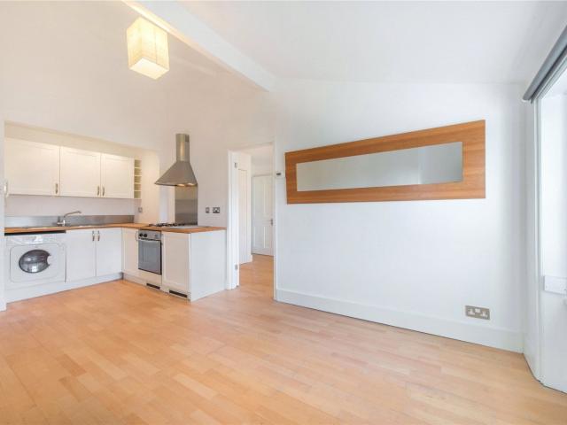 1 bedroom property in St Augustines Road, Camden, London, NW1 £2,050 pcm | Chestertons
