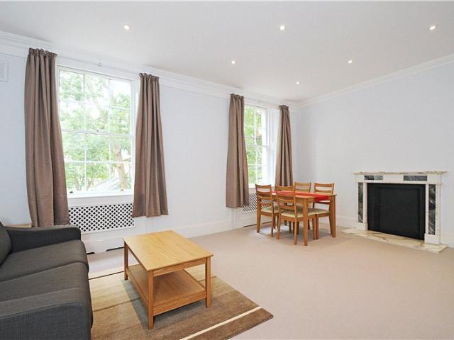 1 bedroom property in St Georges Square, London, SW1V £2,400 pcm | Chestertons