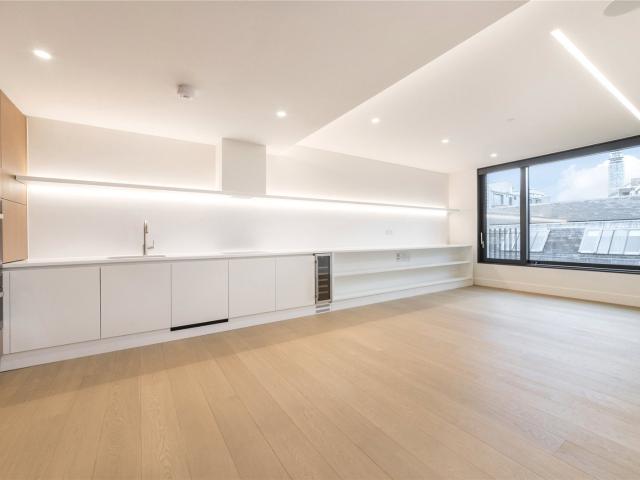 1 bedroom property in Rathbone Place, London, W1T £5,000 pcm | Chestertons