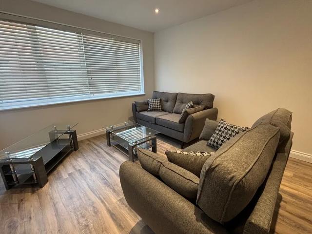 1 bedroom property to let in Mint Drive, Jewellery Quarter £900 pcm