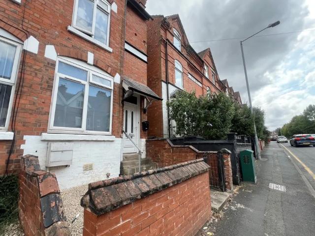1 bedroom property to let in Mount Pleasant, Redditch £600 pcm